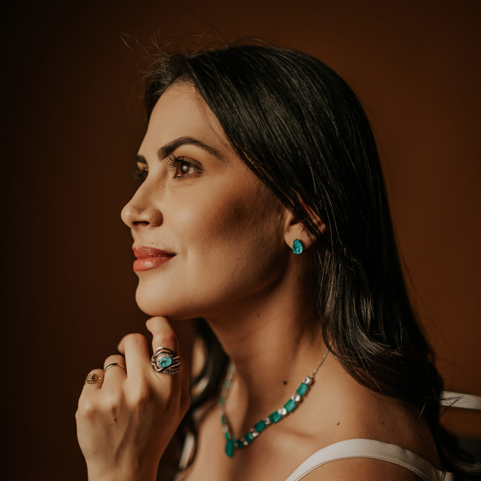 Dra. Flora Martinez - Sobre a Dra. Flora Martinez